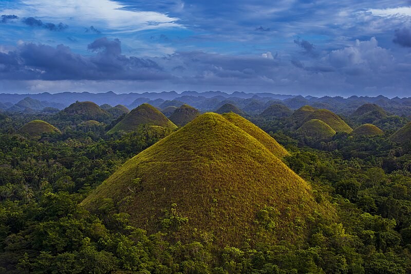 20 of the World's Strangest Places | Light Wave