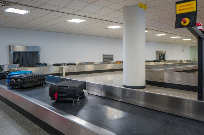 7 Things Experienced Travelers Never Pack in a Checked Bag | Light Wave
