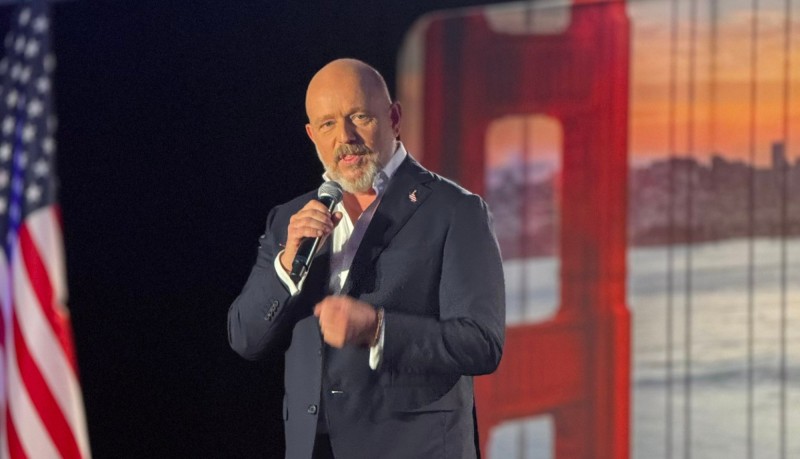 A Former Fox News Host Is Leading the California Governor's Race With ...