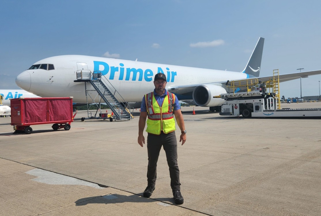 Amazon Orders Workers to Relocate or Quit: Report | Light Wave