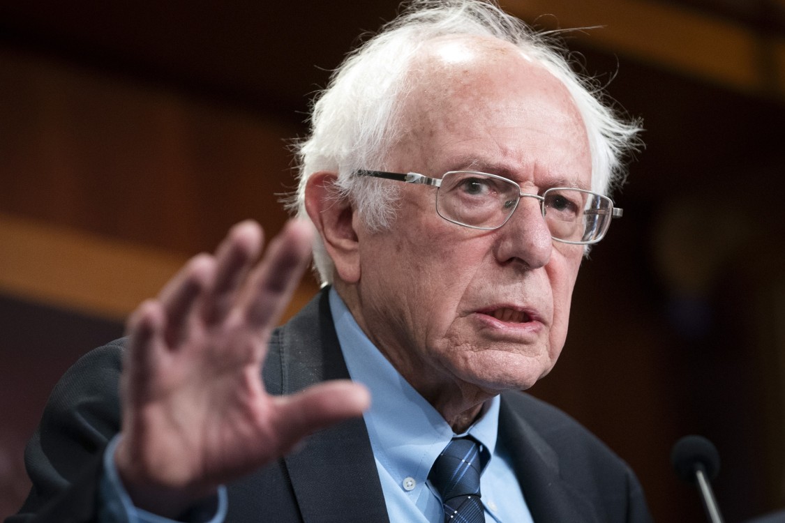 Bernie Sanders Report: Billionaire-Backed Campaign to 'Sabotage' Public Schools | Light Wave
