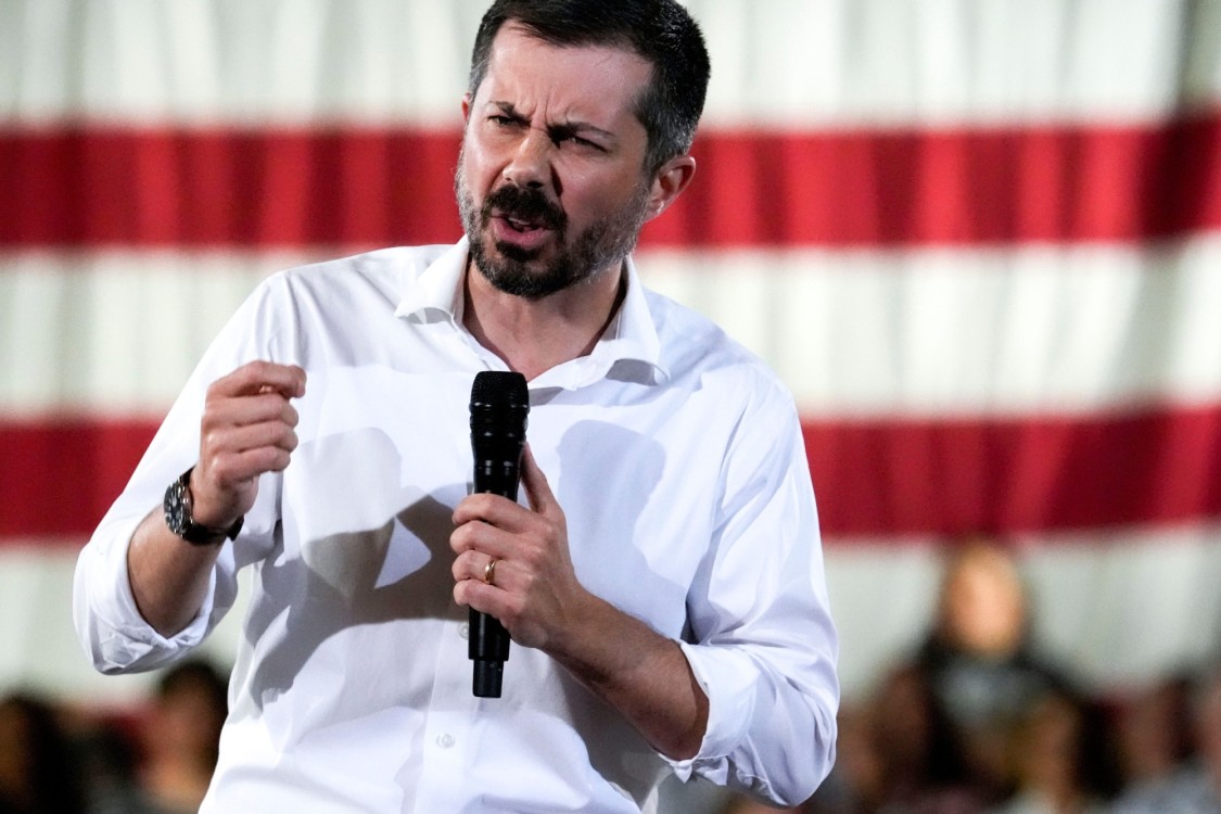 Biden Book Casts Doubt on Buttigieg’s 2028 Chances | Light Wave