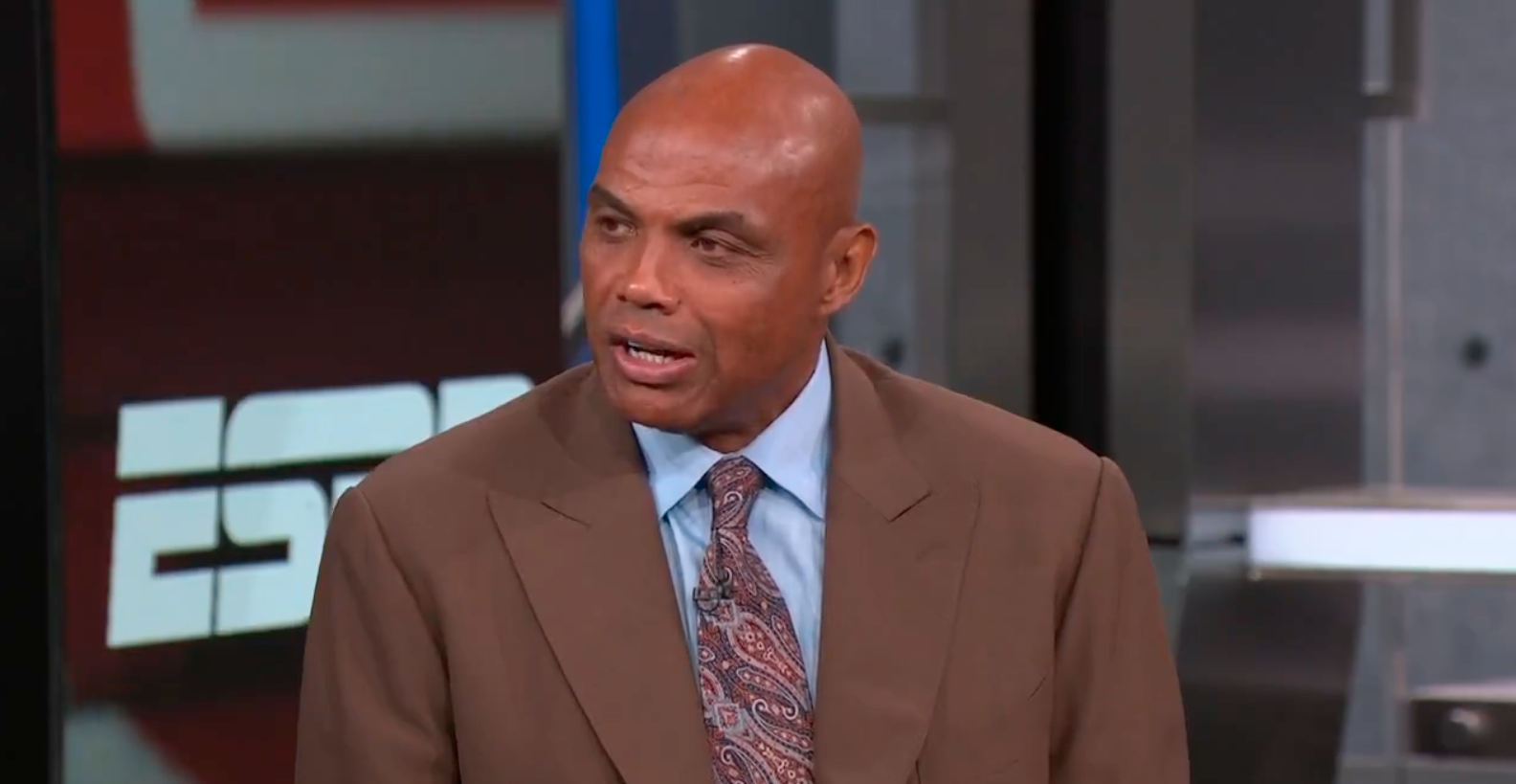 Charles Barkley Spelled Out "Cavaliers" Live on TV to Define the Word ...