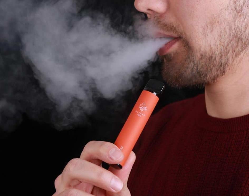 Chinese firm thumbs nose at FDA rules, sells #1 US teen vape | Light Wave