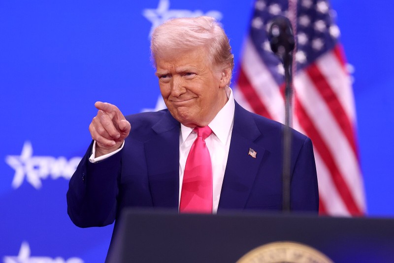 Gen Z's Approval Rating of Trump Surges | Light Wave