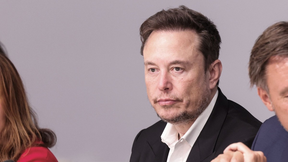 Musk’s Wealth Threatened by Tesla Brain Drain and Falling Stock: Report ...
