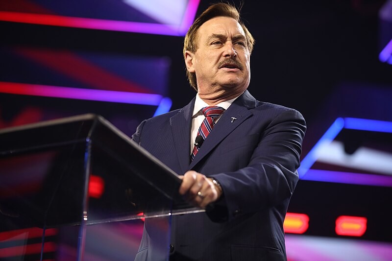 MyPillow CEO Mike Lindell Loses Last Attorney in $5M Election Challenge ...
