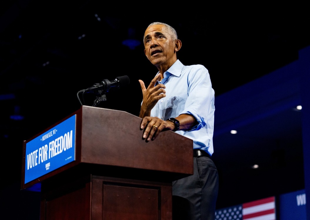 Obama Warns Democrats: ‘We’ve Annoyed the Average American’ | Light Wave