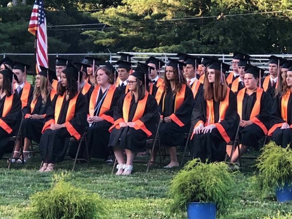 Parents: Oregon diplomas now "participation trophies" | Light Wave
