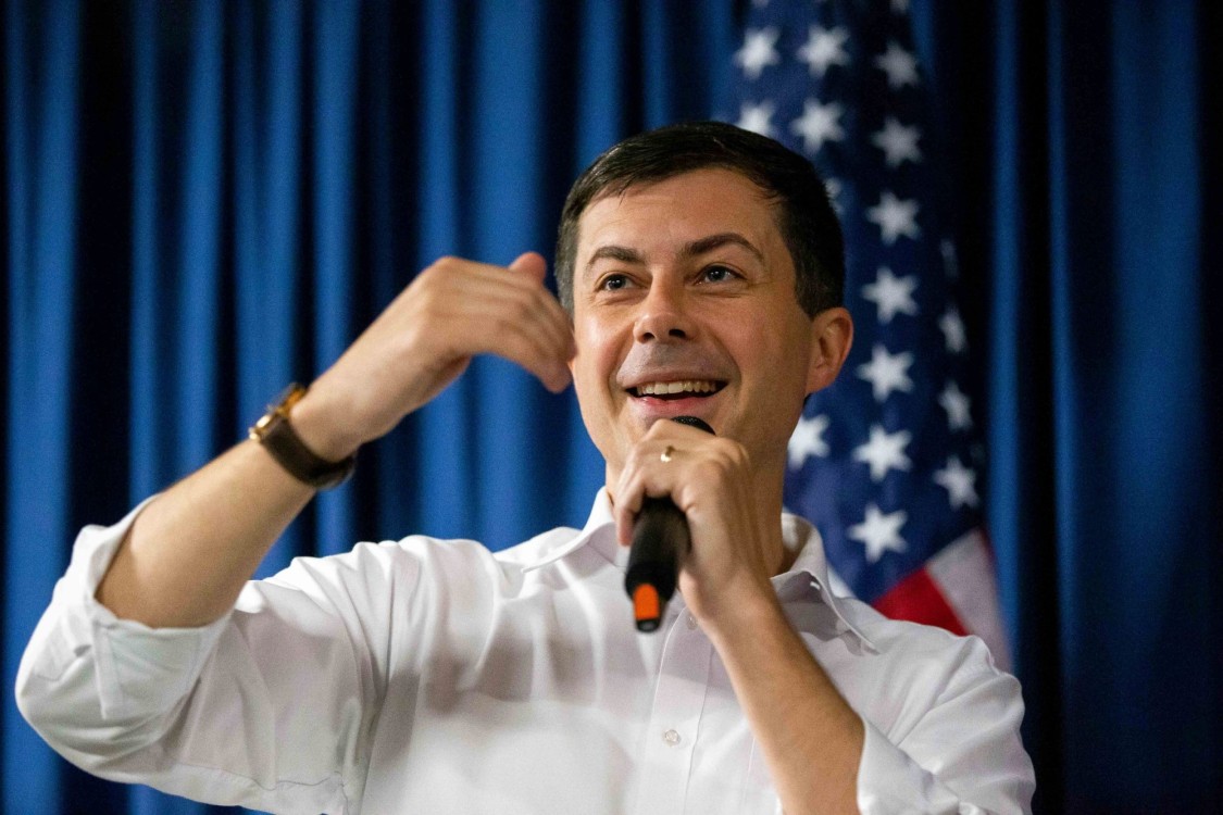 Pete Buttigieg Says Trump's Age, Not Harris's, Worries Voters | Light Wave