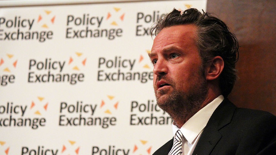 Remembering Matthew Perry: Funniest Chandler Moments On Friends | Light ...