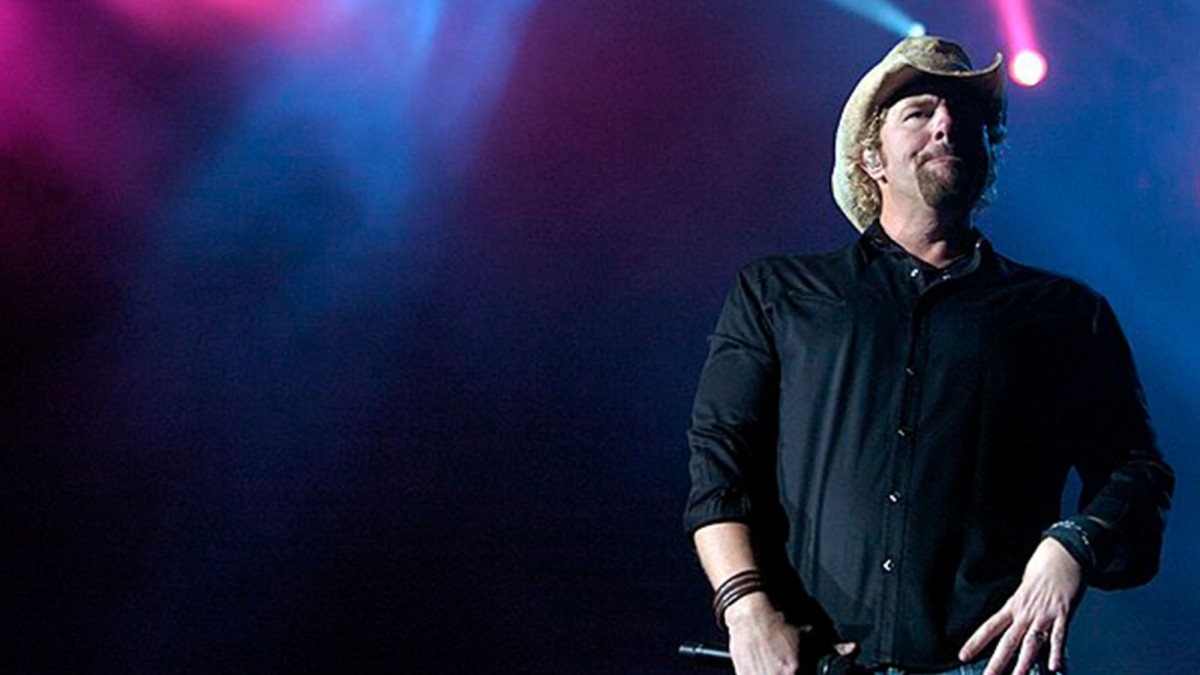 15 Of Toby Keith's Biggest Country Music Hits | Light Wave