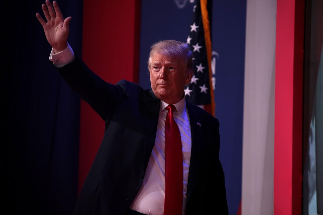 Trump resurrects vow to repeal Obamacare | Light Wave