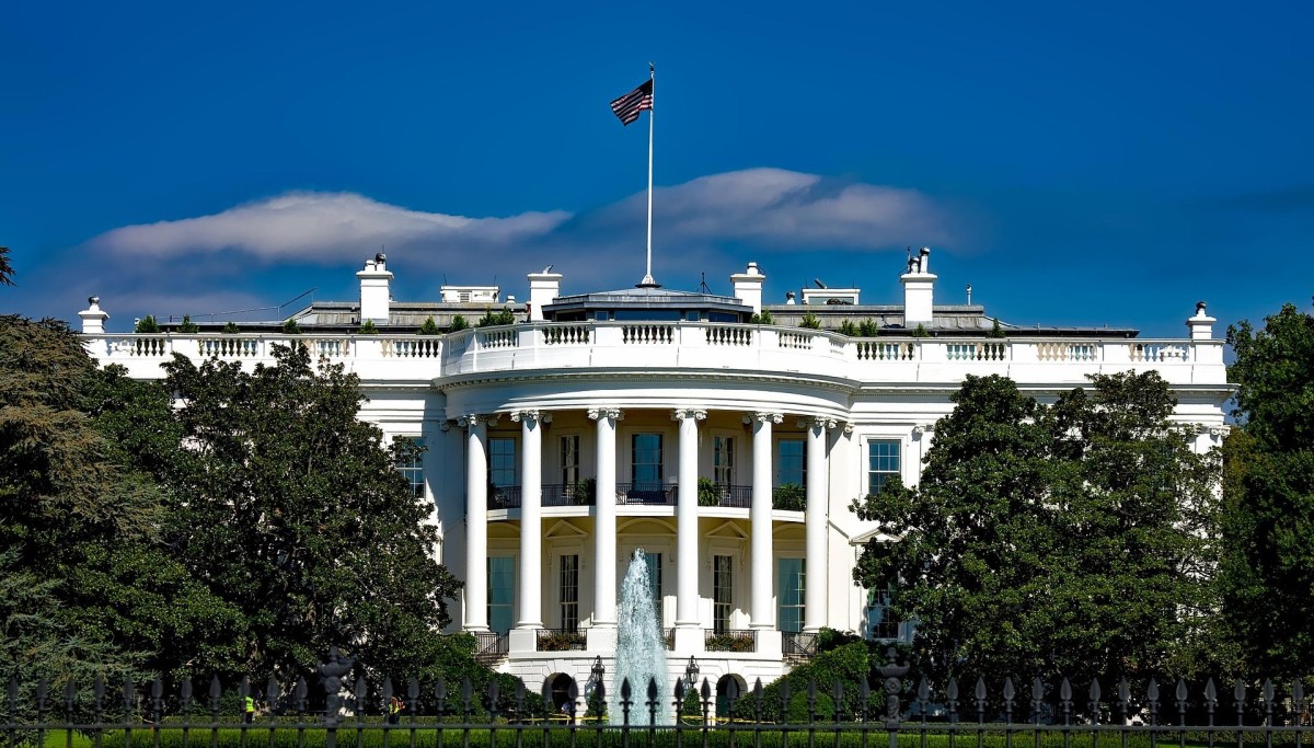 U.S. Presidents Ranked by Their Final Approval Ratings | Light Wave
