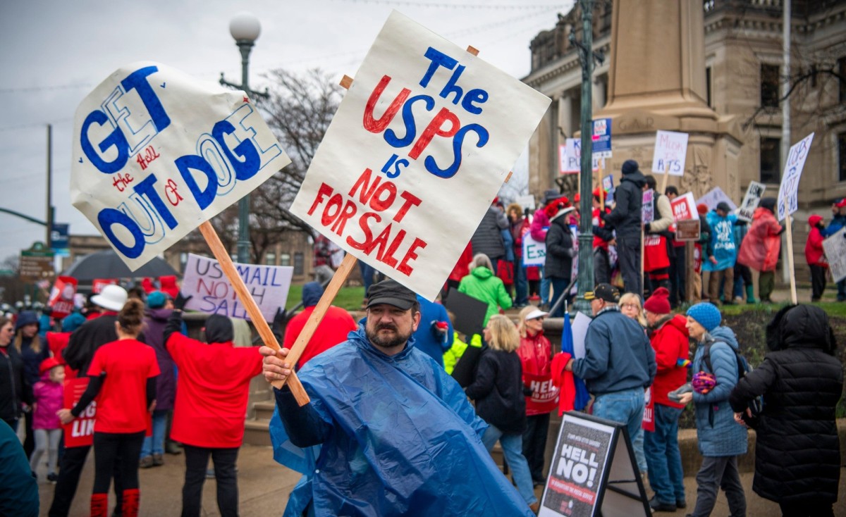 USPS Revamps Delivery System: Inside the $36 Billion Cost-Cutting Plan ...