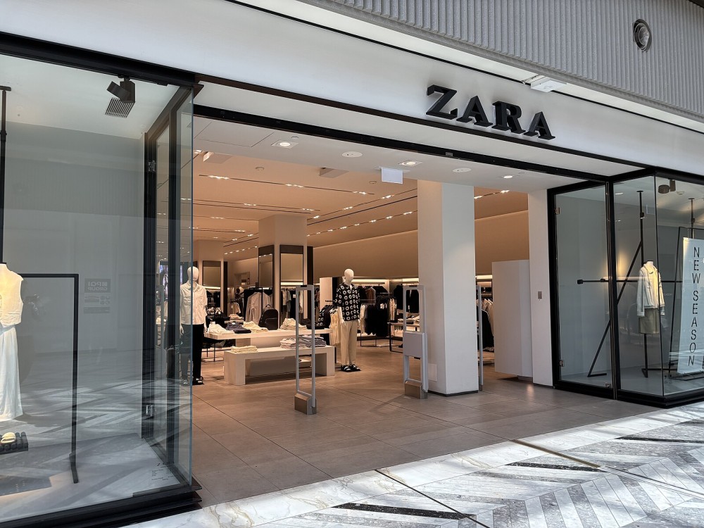 Zara Owner Sees Sales Dip Amid Inflation and Global Slowdown | Light Wave